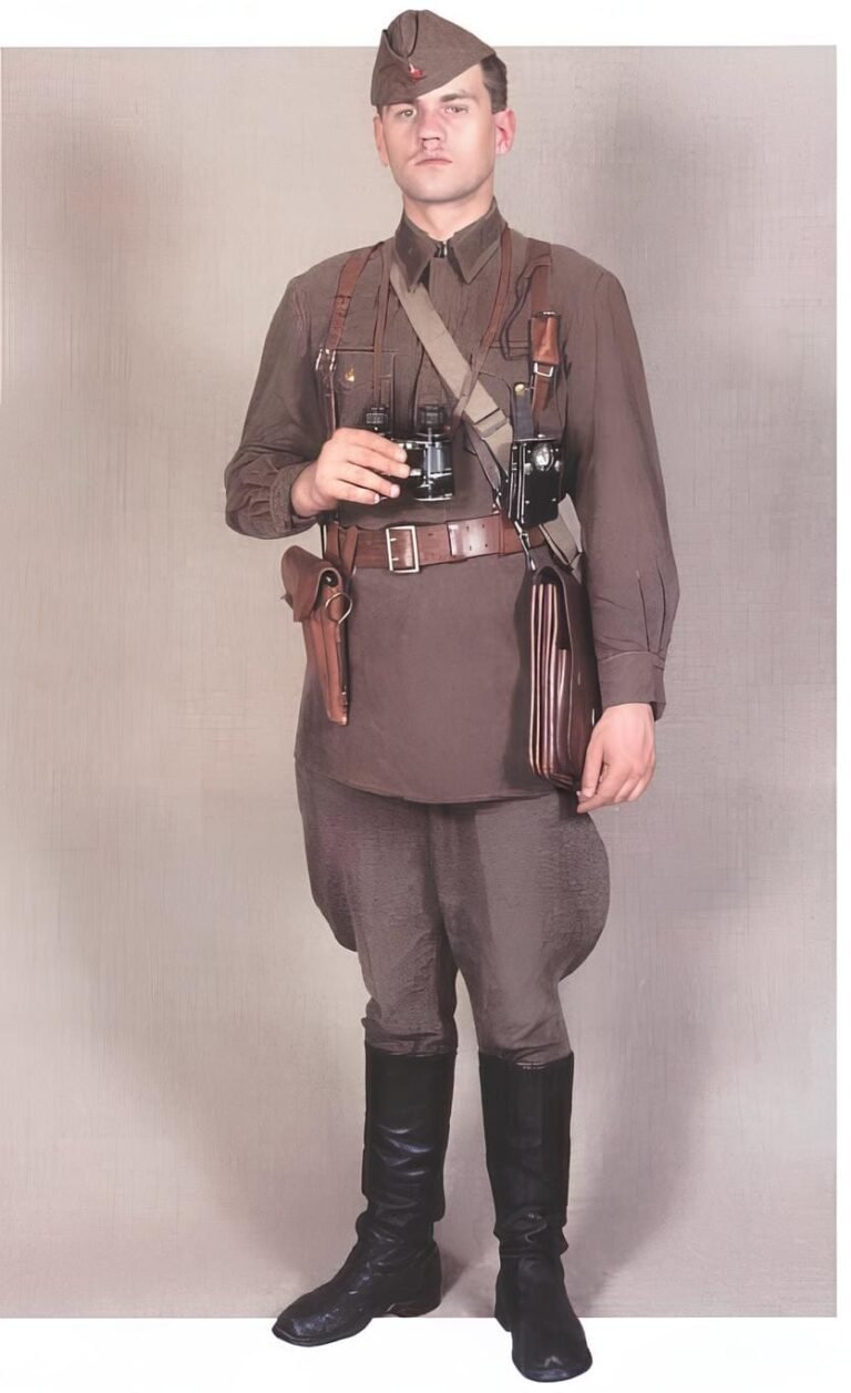 Soviet WW2 uniforms 1941-1943 – Red Army, Navy and Aviation Guide