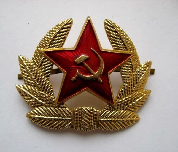 How the Soviet Army uniform 1955–1991 changed